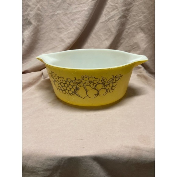 Pyrex | Dining | Vintage Pyrex Fruit Old Orchard Bowl 4758 2 12 Qt ...